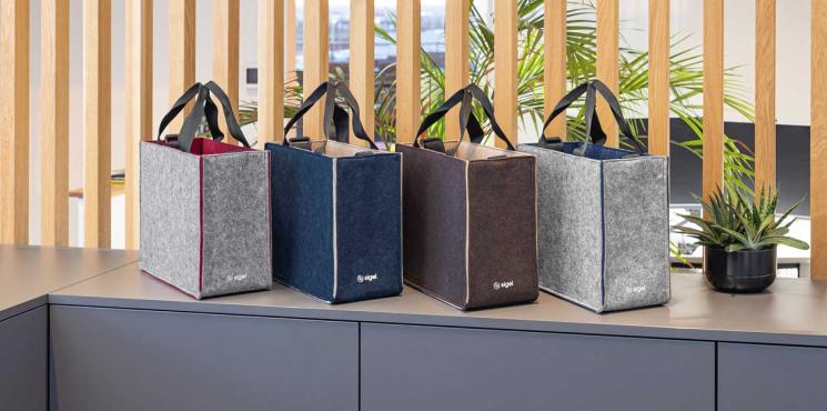 Farbe im Büroalltag: Die Desk Sharing Bag Bicolor von SIGEL | News | SIGEL